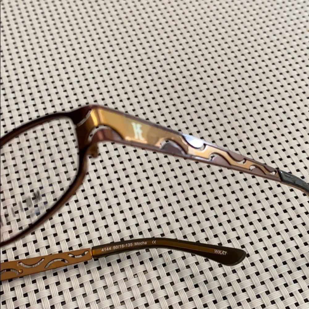 Helium Paris Woman Frame - Gem